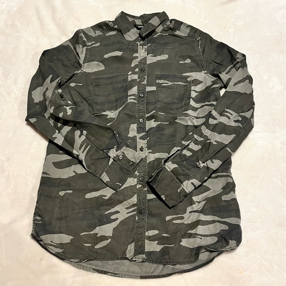 Express | Tops | Womens Camo Button Up | Poshmark